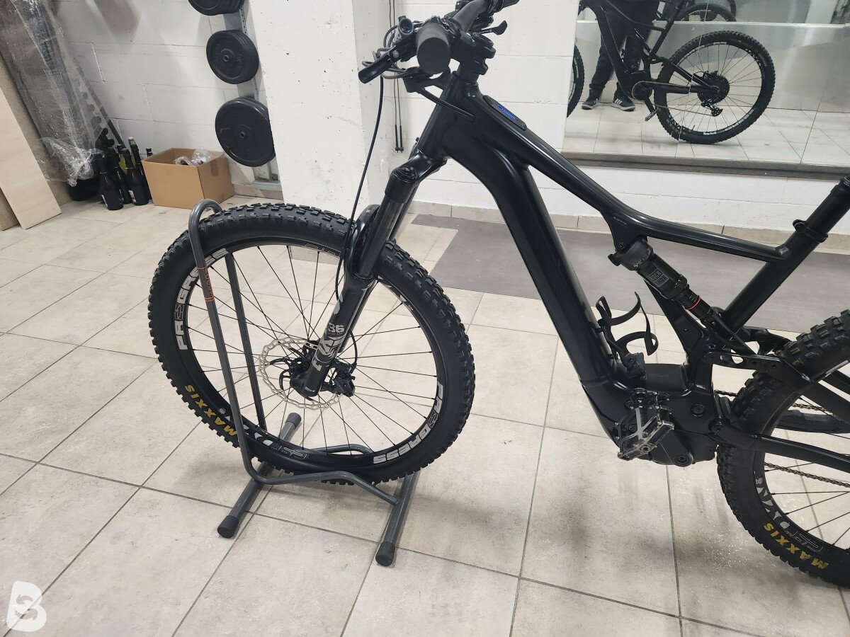 Specialized Turbo levo 2021 used