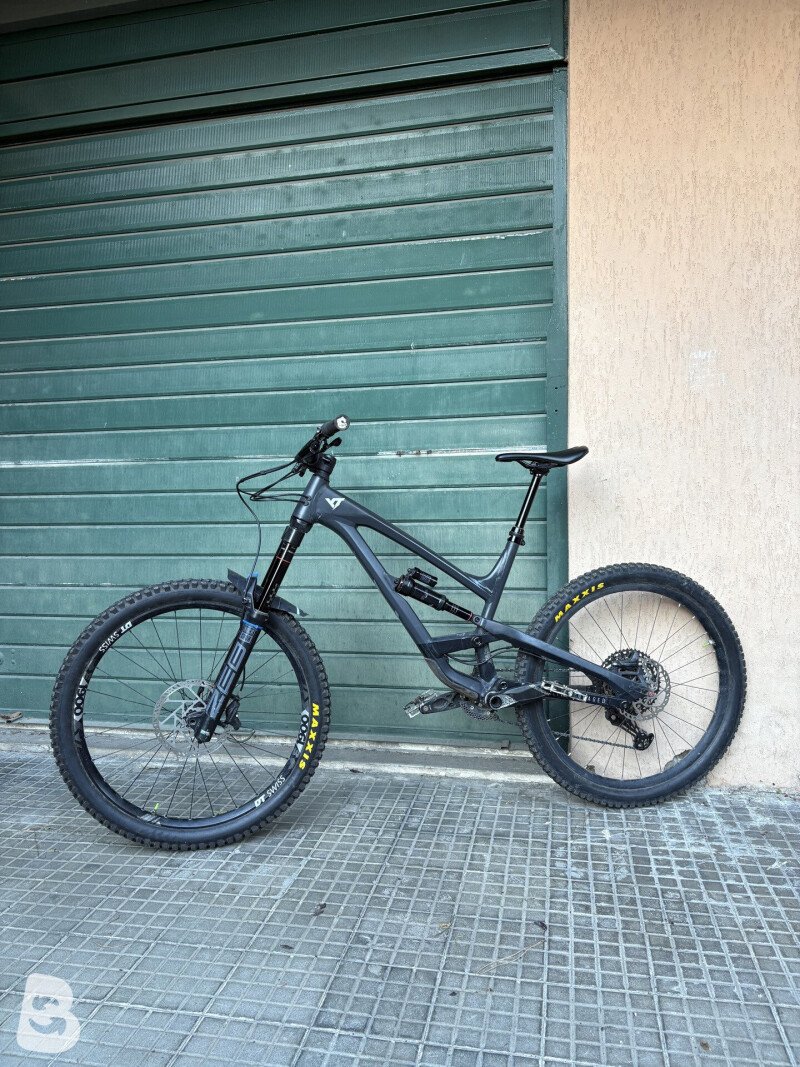 YT Industries Capra Base AL 2021 used