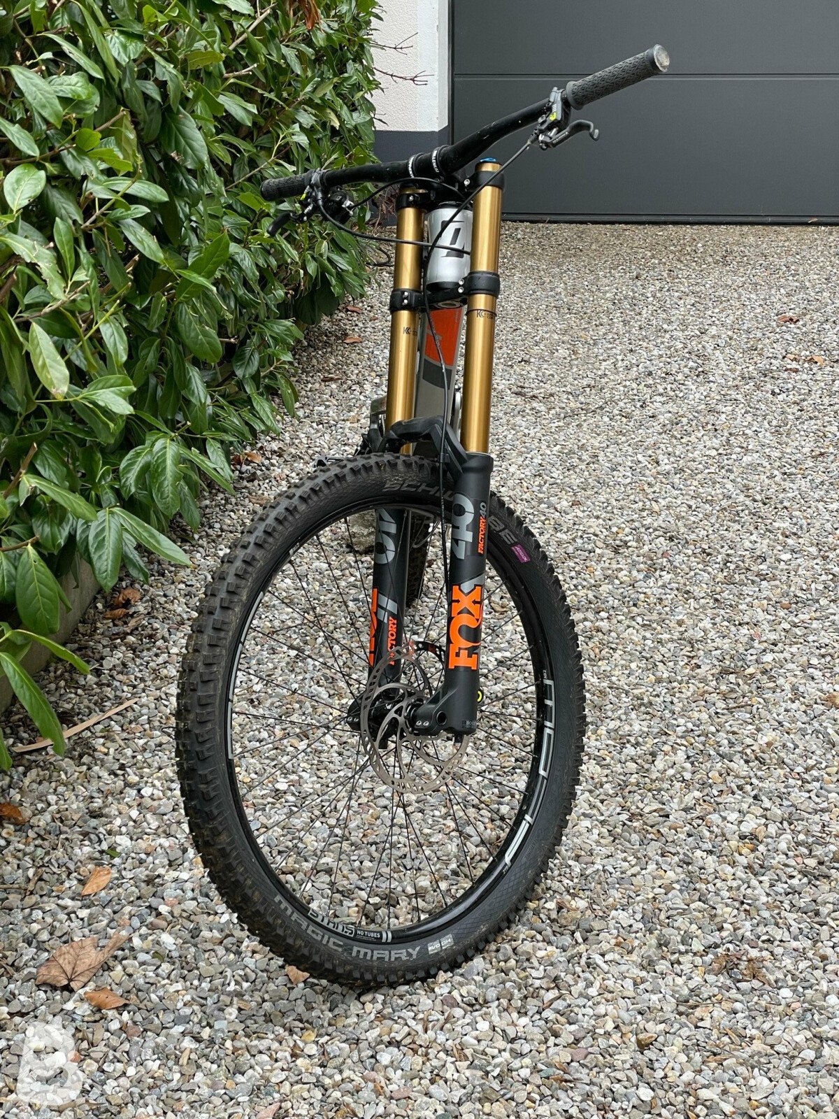 Propain Rage CF High End 2019 | Size L/XL - Almost new | Bikeflip