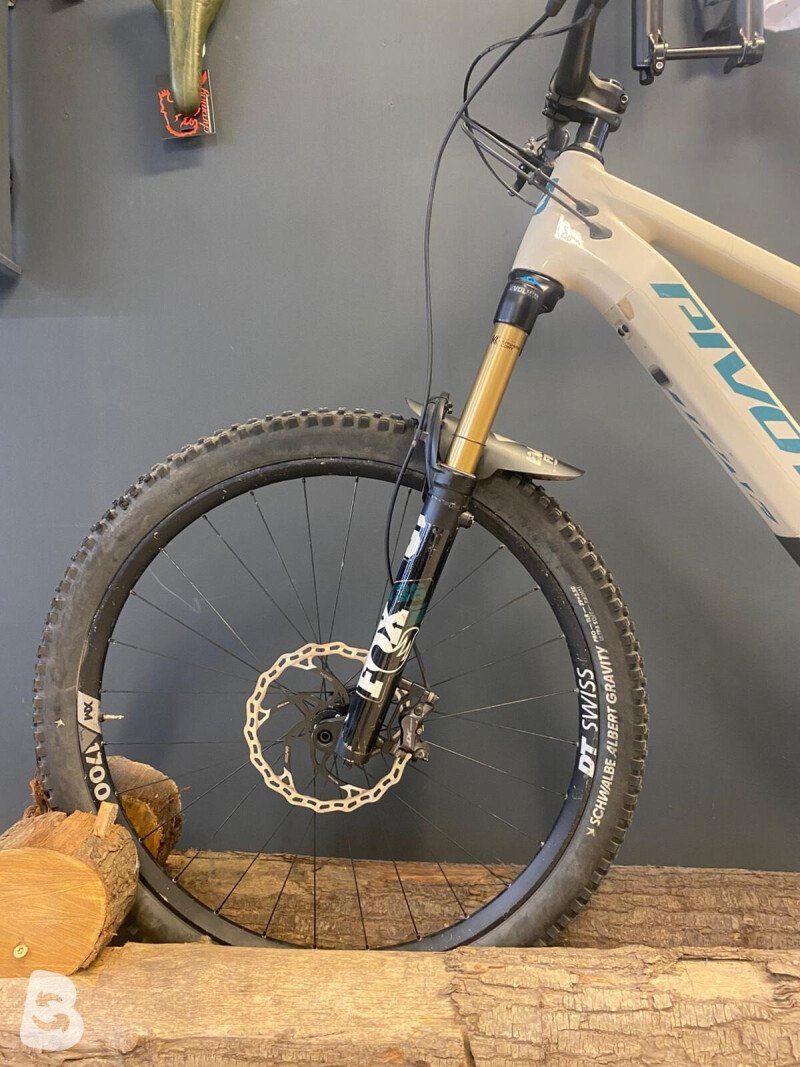 Pivot Shuttle AM 2024 used