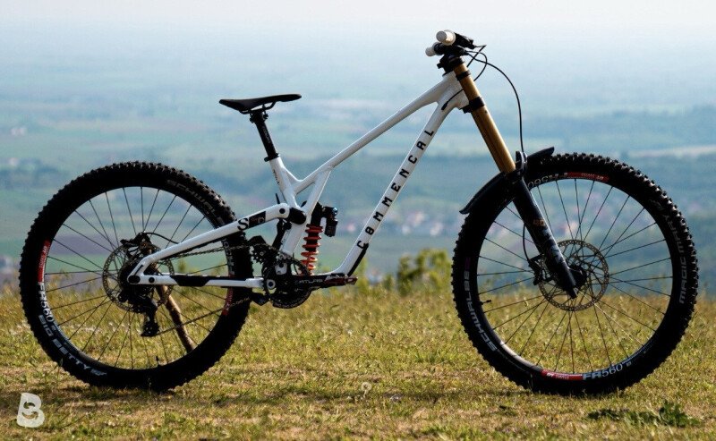 Commencal DH Supreme V5 2023 used
