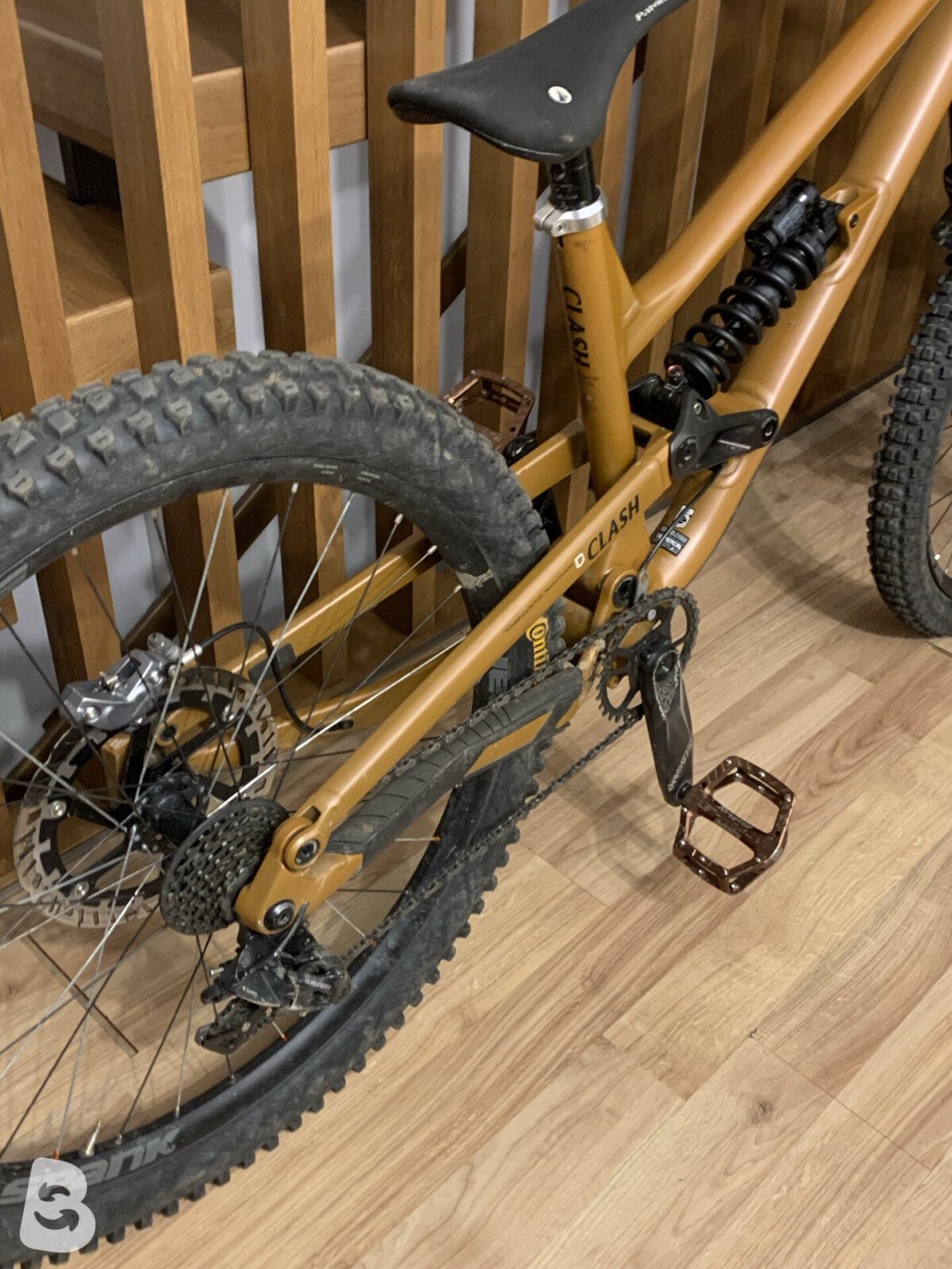 Commencal Clash Signature 2025 usata