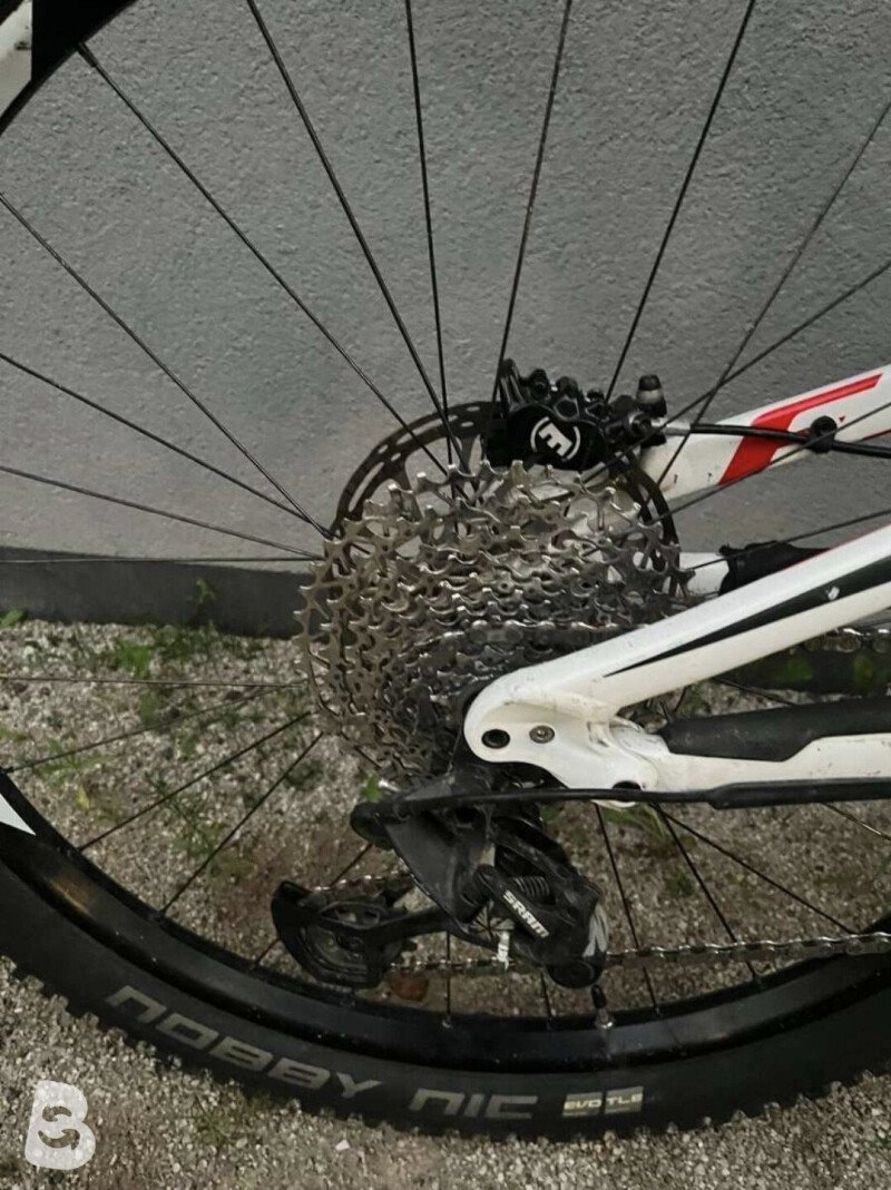 Specialized Enduro Expert 2018 used