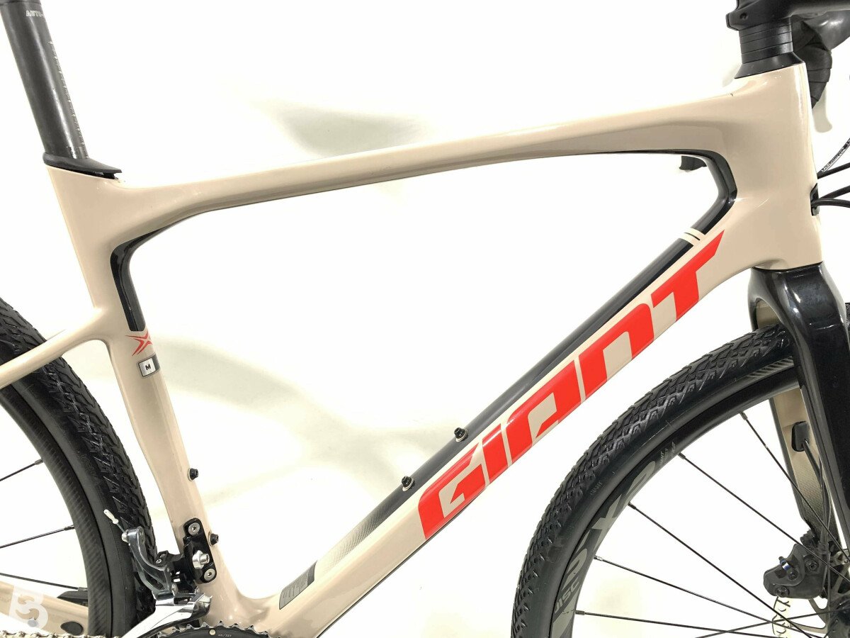 Giant Revolt Carbon used