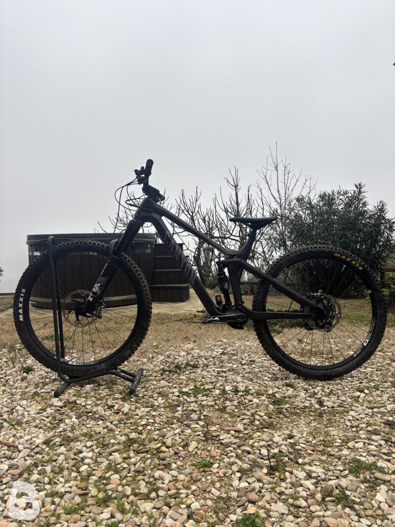 Canyon Strive CFR 2025 used