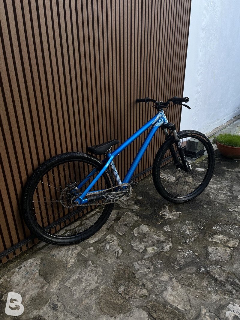 Octane One Zircus Dirt Jump 2021 used