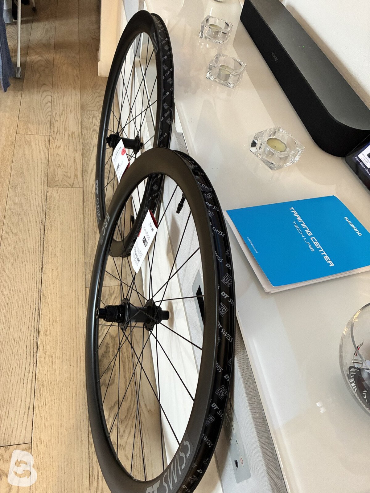 Dt Swiss Ruote DT Swiss New ERC LOG 45 Carbon Wheelset disc Brake used