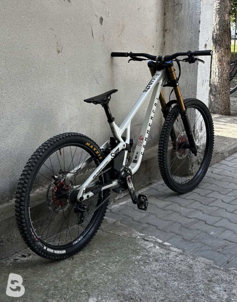 Commencal Supreme DH Race 2024 used