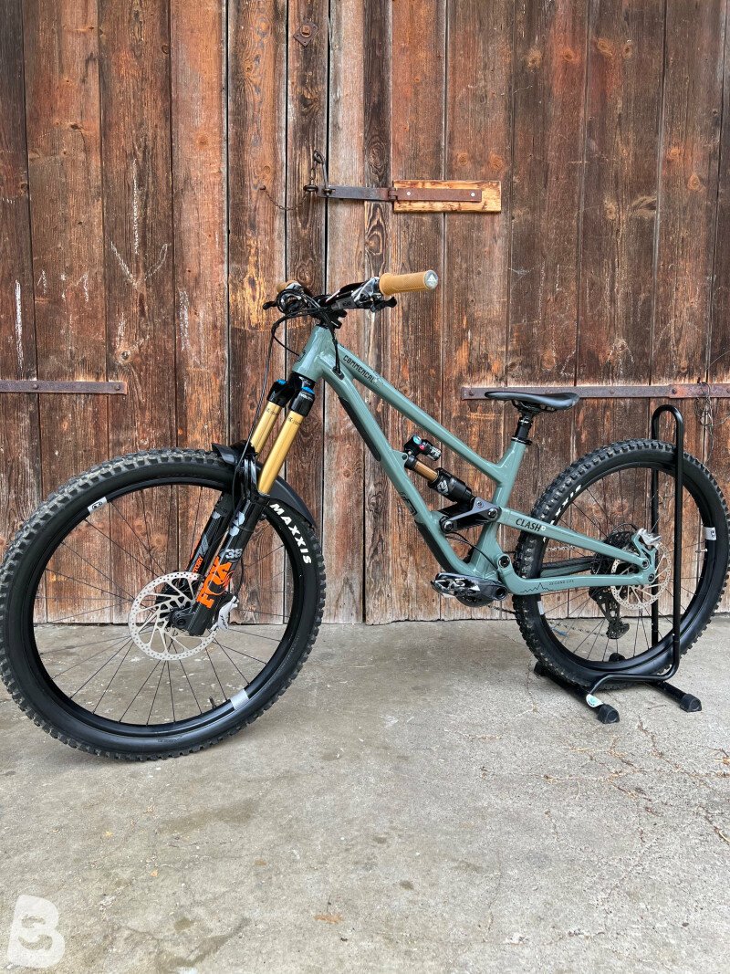 Commencal Clash Keswick Green 27.5 2023 used