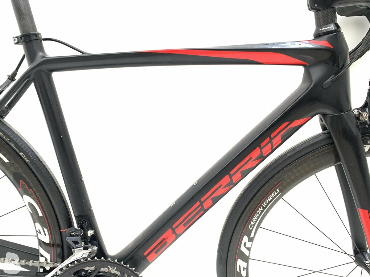 Berria Belador 8.1 Carbon used