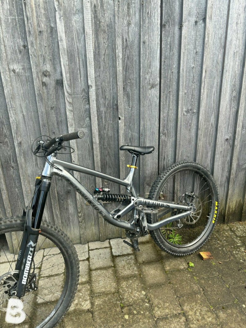 Commencal Furious 2020 used