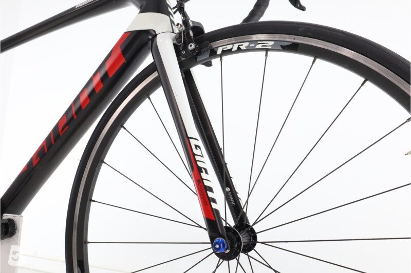 2015 Giant Tcr Giant Defy Black And Red Giant Defy Advanced Pro review ...