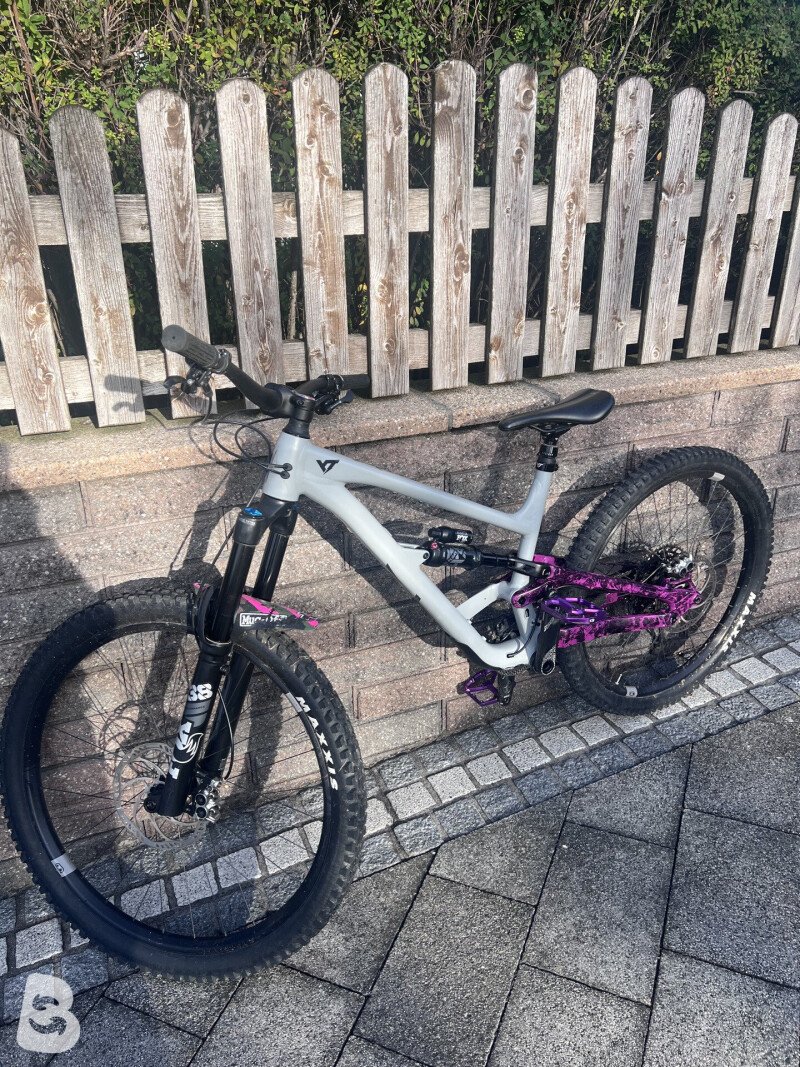 YT Industries Capra Base AL 2021 used