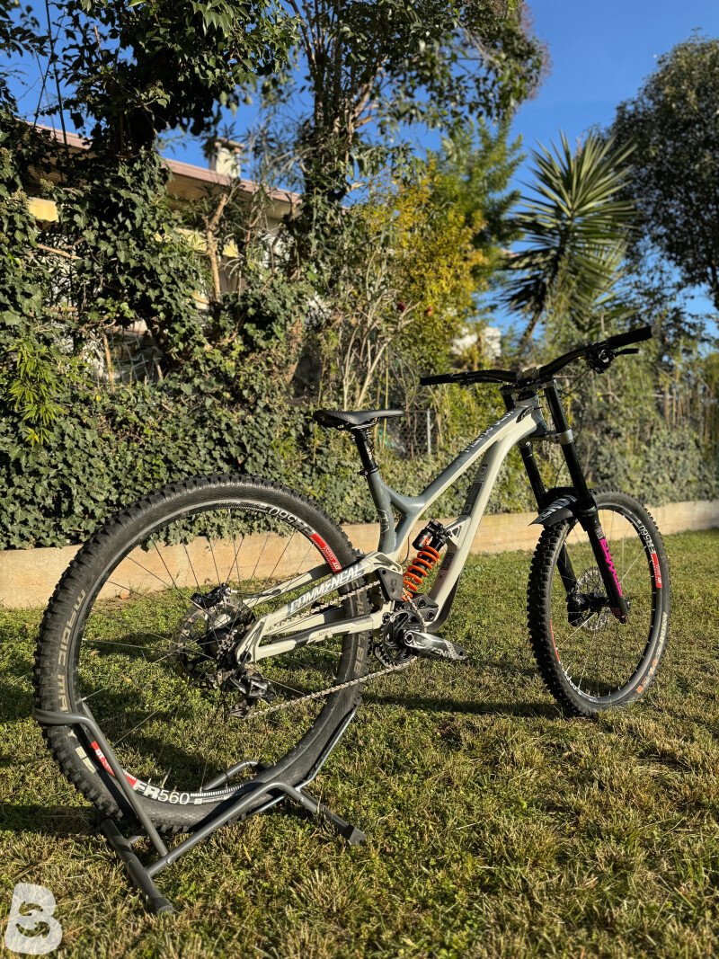 Commencal Supreme DH V4 2021 used